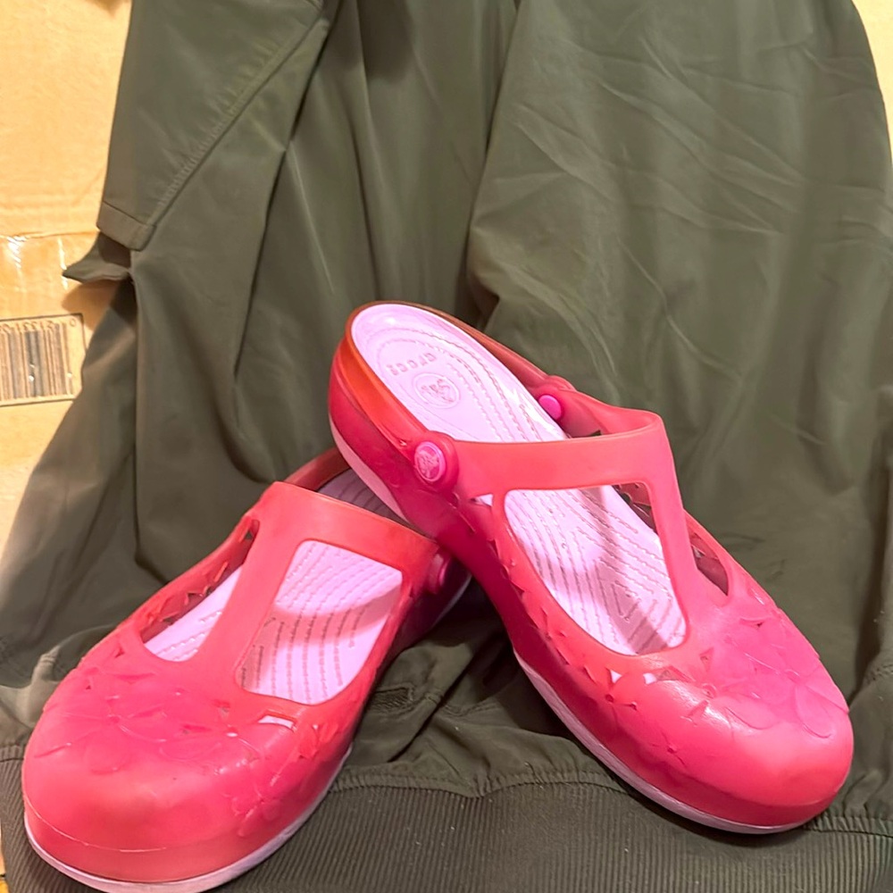 Crocs Pink Translucent Flowers - Gem